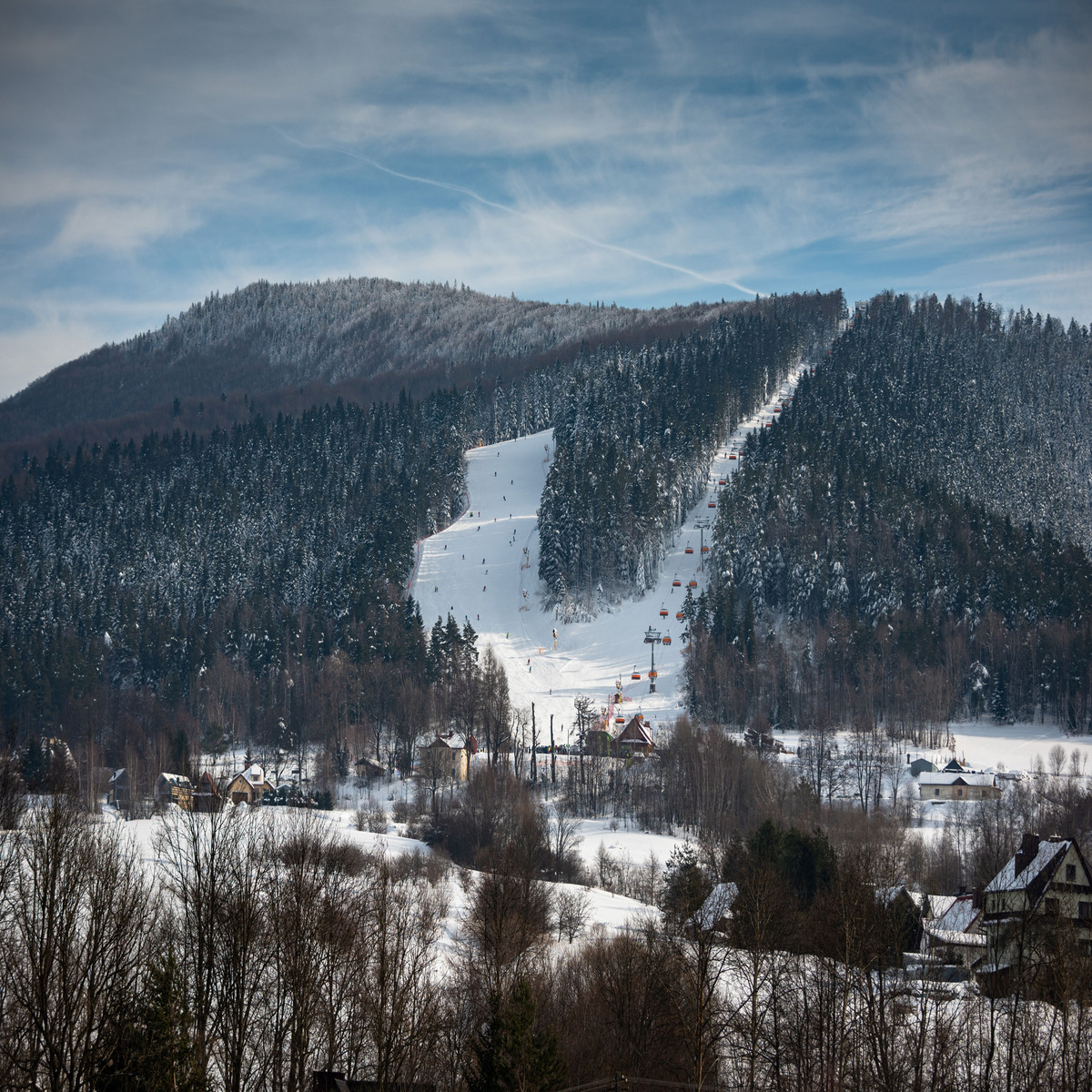 Kasina Ski & Bike Park rozpoczyna sezon zimowy 2023/2024. - Narty.pl